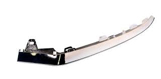 2128852874 Chrome Mould RHS W212 F/L — The Merc Man