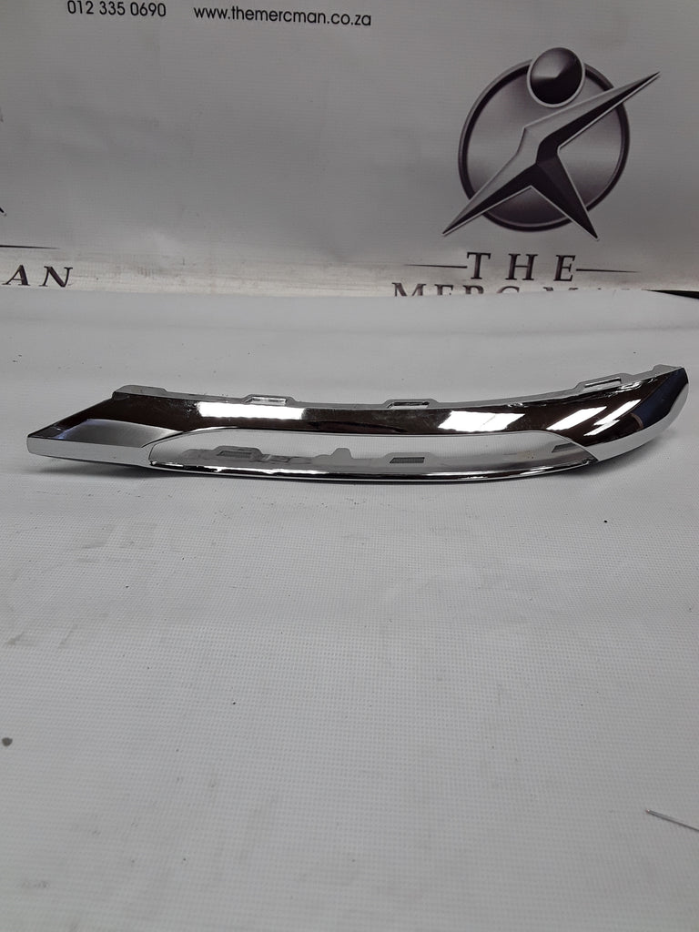 A2048852974 Chrome Moulding LHS W204 C Class AMG Fog Lamp cover New Al ...